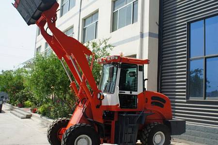 Distributor Heavy Machinery Motor Grader - M135 - AlATBERAT.ID